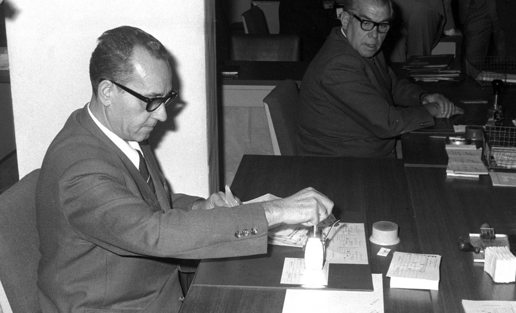 funcionario | FundéuRAEFundéuRAE