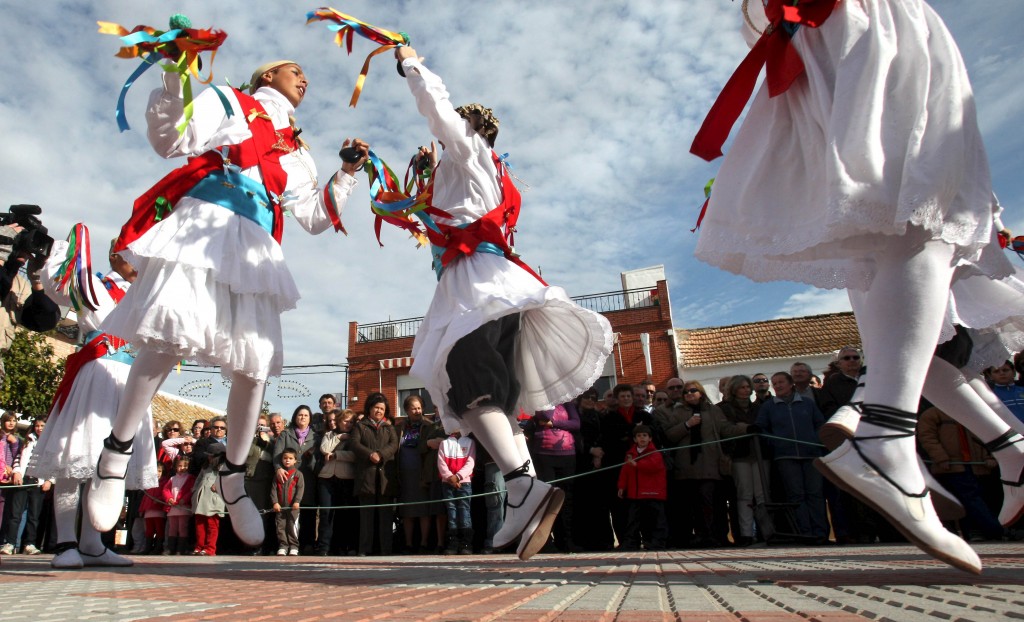 «folclore», mejor que «folklore» | FundéuRAE