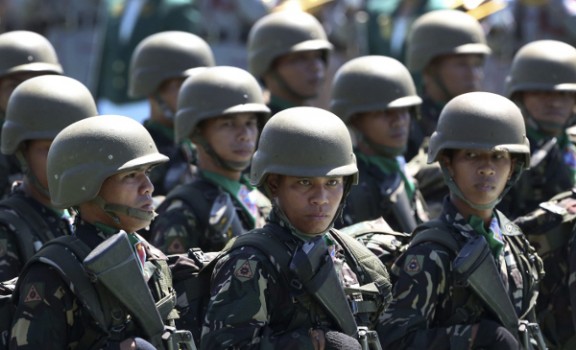 «tropa» no es sinónimo de «militar» | FundéuRAE