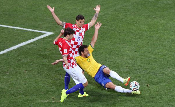 «penalti», mejor que «penalty» | Fundéu