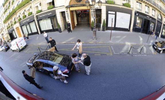 «carpooling» es «vehículo compartido» | FundéuRAE