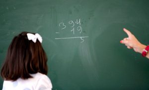 a menos que | FundéuRAE