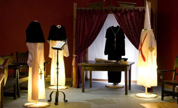 «quitar el sambenito», en una sola palabra y con eme | FundéuRAE