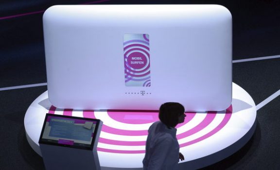 «rúter» o «enrutador», mejor que «router» | FundéuRAE