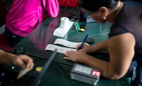 «inscribirse en», no «inscribirse a» | FundéuRAEFundéuRAE