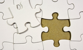 «comparecer» y «compadecer», diferencias de significado | FundéuRAE