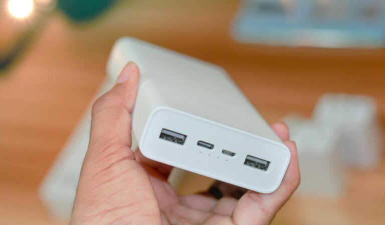 Radio 5: «power bank» | FundéuRAE